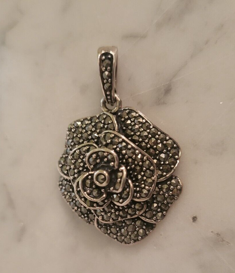 VINTAGE MARKED STERLING SILVER ROSE MARQUESITE PENDAN… - Gem
