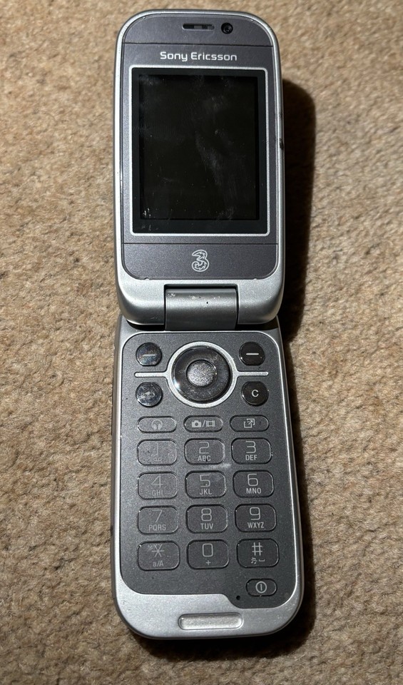 Collection Of Old Mobile Phones - I DO NOT KNOW IF ITEMS WORK! | eBay UK