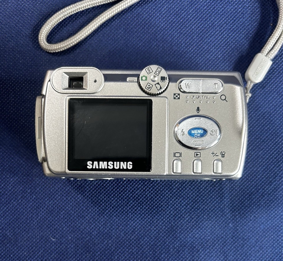 Samsung Digimax 301 Silver Digital Camera Vintage Y2K 3.2 MP Digital ...