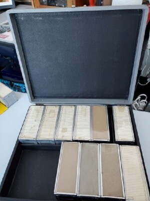 vintage Argus 300 slide projector and 12 Airequipt vintage magazine ...