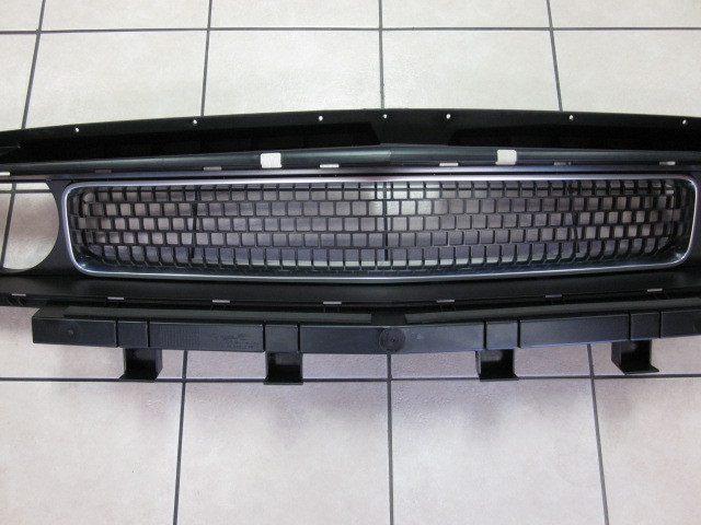 OEM Mopar Chrome Grille Bezel 68043388AA for 2008-2012 Dodge Challenger ...