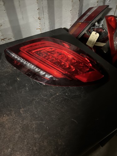 2017 - 2021 Mercedes C-Class Tail Light Right Passenge 2059065003 OEM ...
