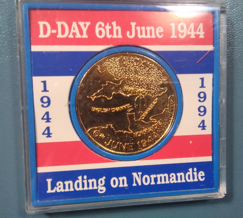 1944-94 D-Day Landing in Normandie - Souvenir Medal in display case ...