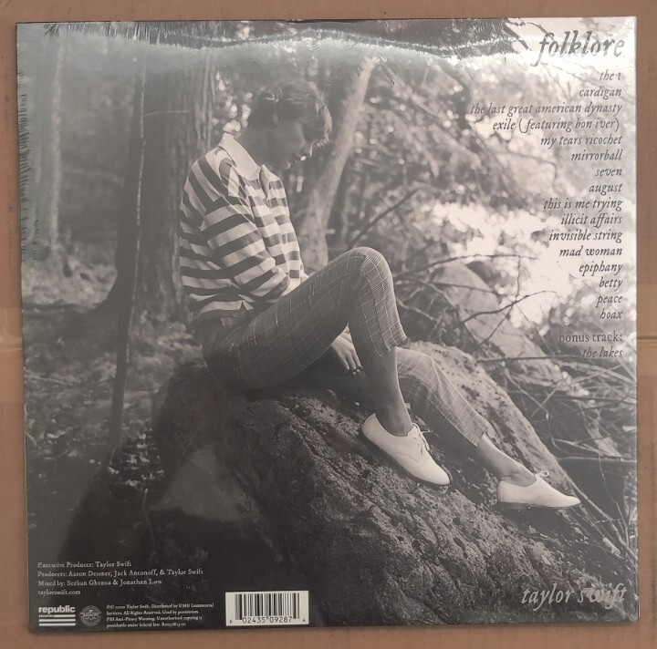 TAYLOR SWIFT - FOLKLORE RED 2XLP MEET ME BEHIND THE MALL TARGET ...