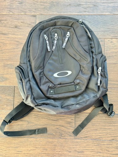 Vintage Oakley Icon Tactical Backpack Ruck Sack Bag Day Travel Rugged ...