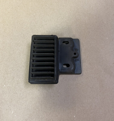 2015 2016 2017 Yamaha R3 YZFR3 VOLTAGE REGULATOR RECTIFIER COVER OEM ...