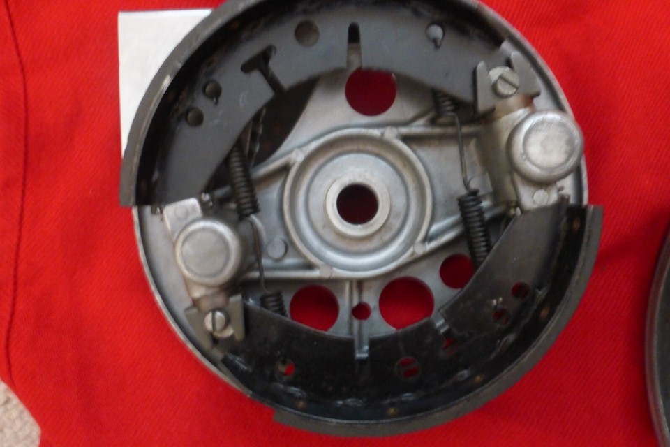 BSA Triumph Matchless any Project 8" Twin Leading Shoe Front Hub ...