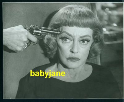 BETTE DAVIS VINTAGE 8X10 PHOTO W/ GUN TO HER HEAD 1964 DEAD RINGER | eBay