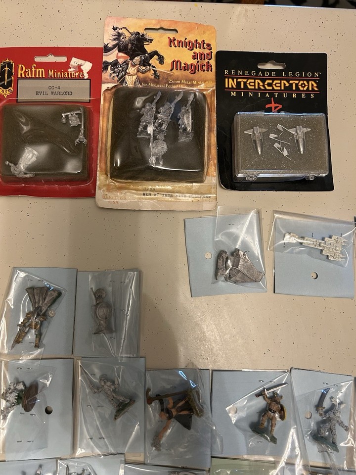 Huge Lot Partha Various - Vintage TSR AD&D Warhammer + Miniatures Metal ...