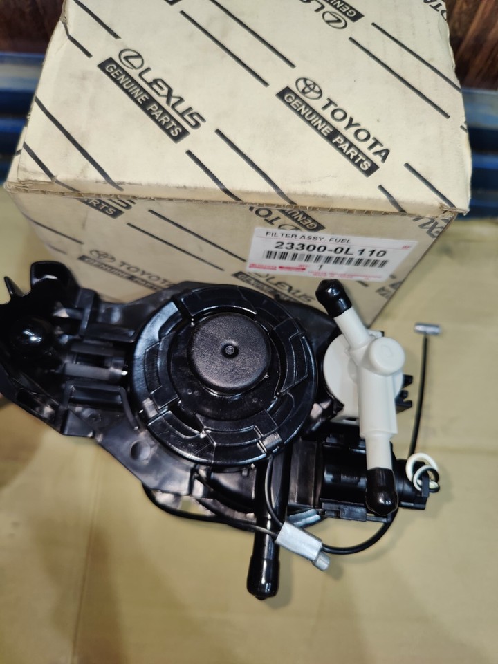 Fuel Filter Assy 23300-0L110 Toyota Hilux Revo Fortuner 1GD 2GD 1KD NEW ...