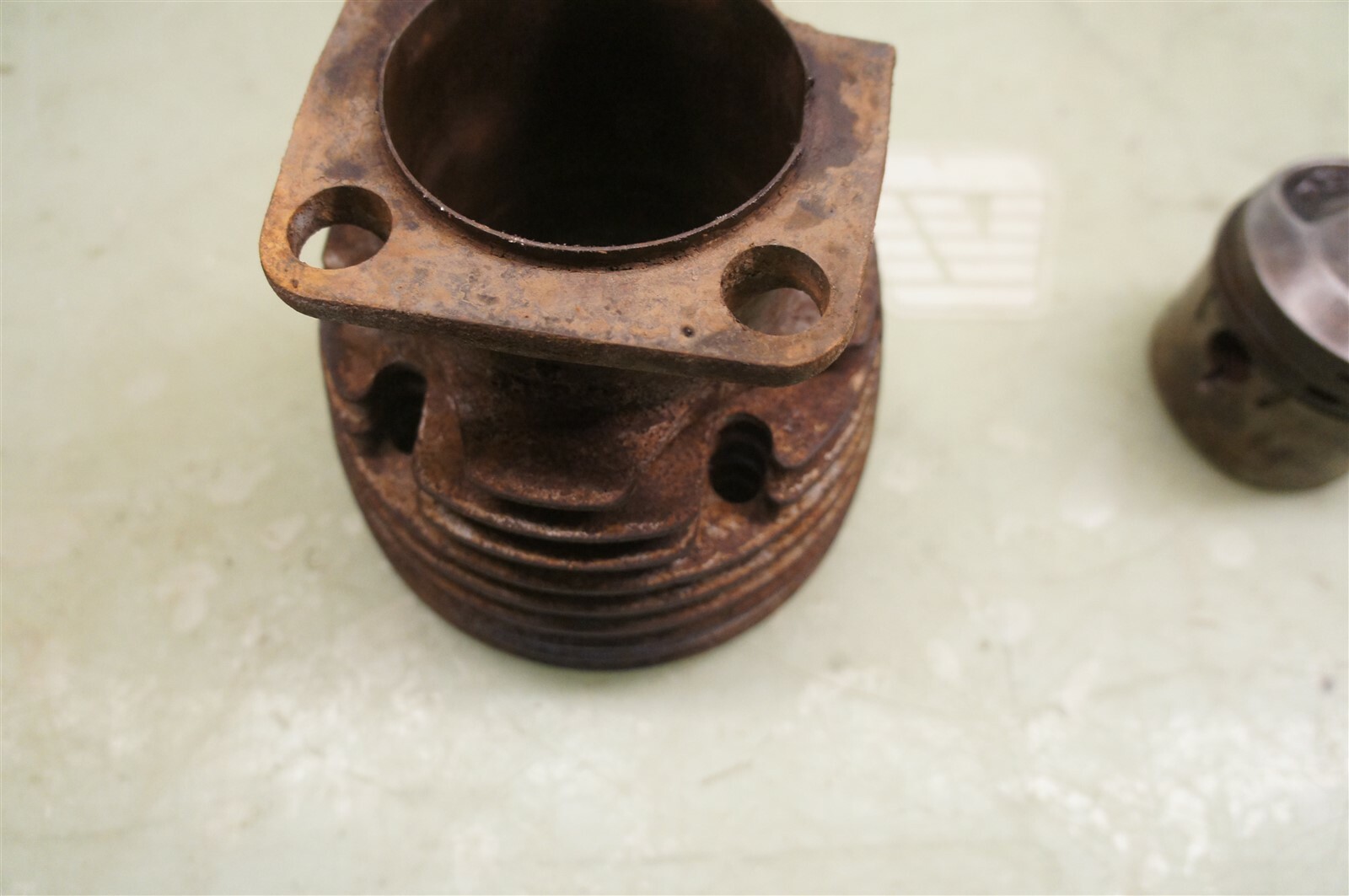 1950 BSA B31 ZB31 B33 ZB33 500 GOLDSTAR Single *2523 TOP END CYLINDER ...