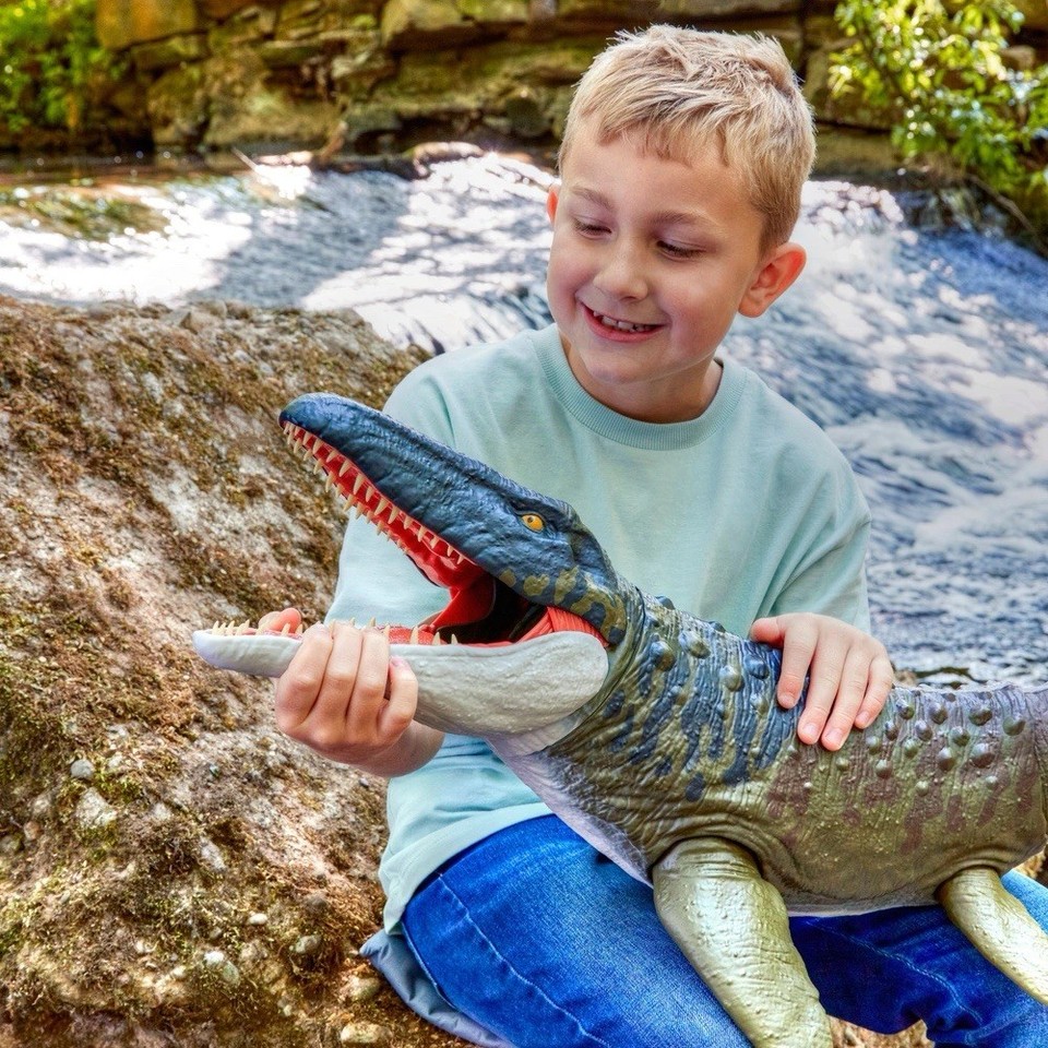 Jurassic World Rebirth Super Colossal Dinosaur Action Figure Mosasaurus ...