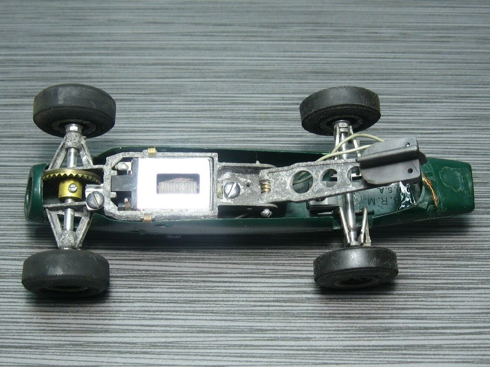 1960s SLOT CAR COX BRM Formula 1 Nice Solid Mag CHASSIS & Body VINTAGE ...