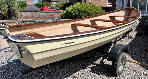 Bonwitco 450 single skin + custom trailer + 25hp 2-stroke short shaft ...