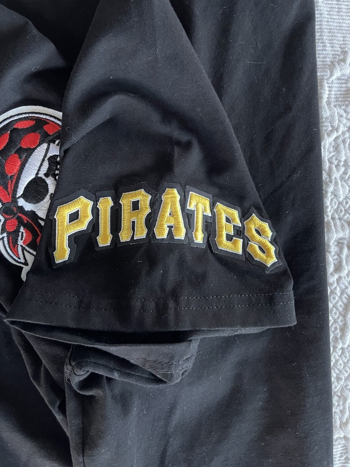MLB Pittsburgh Pirates Embroidered Patches T-Shirt Pro Standard Black ...