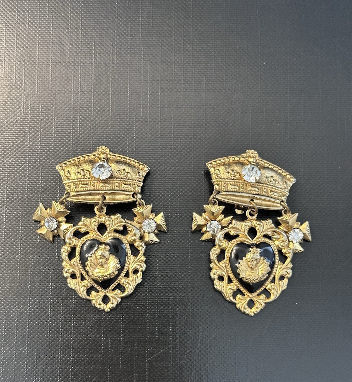 Rare VNTG LA Contessa Mary Demarco Crown Cross Heart … - Gem