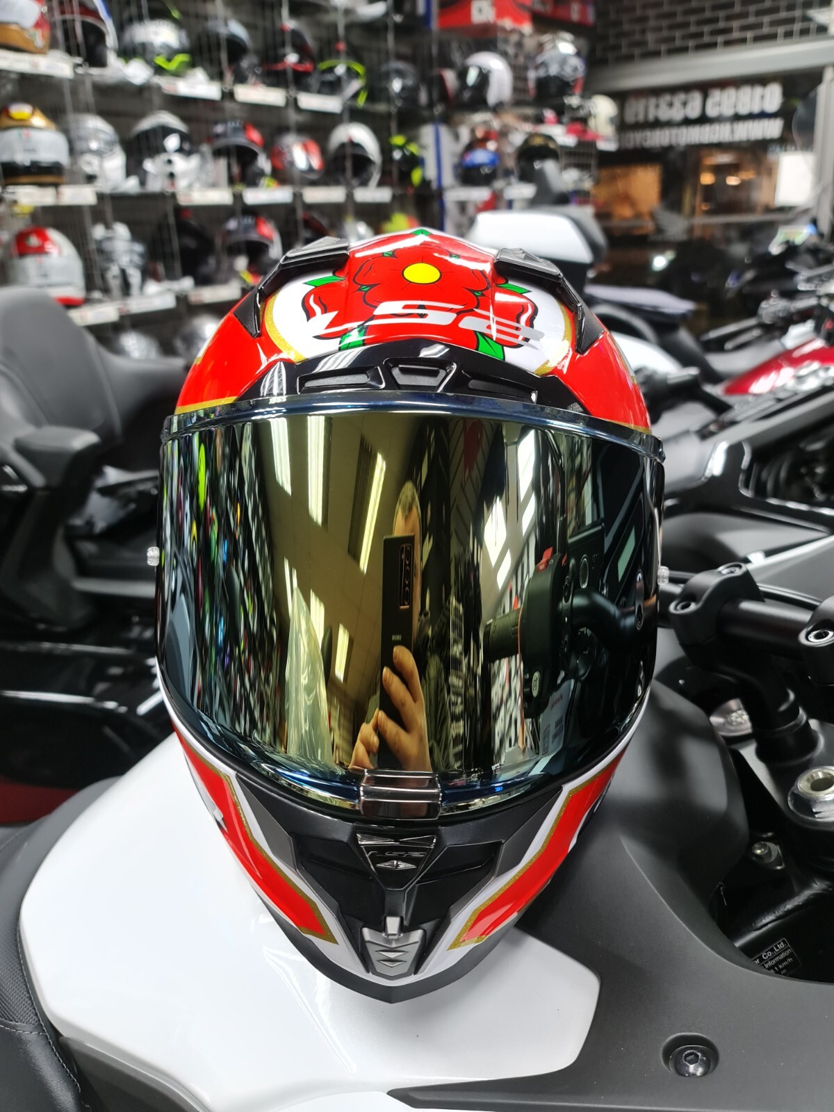 CARL FOGARTY SIGNED MOTORCYCLE HELMET SIZE XS | eBay UK