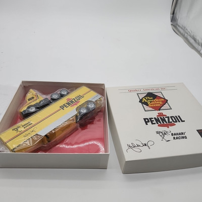 Winross American Racing Scene #22 Michael Waltrip Pennzoil Bahari ...