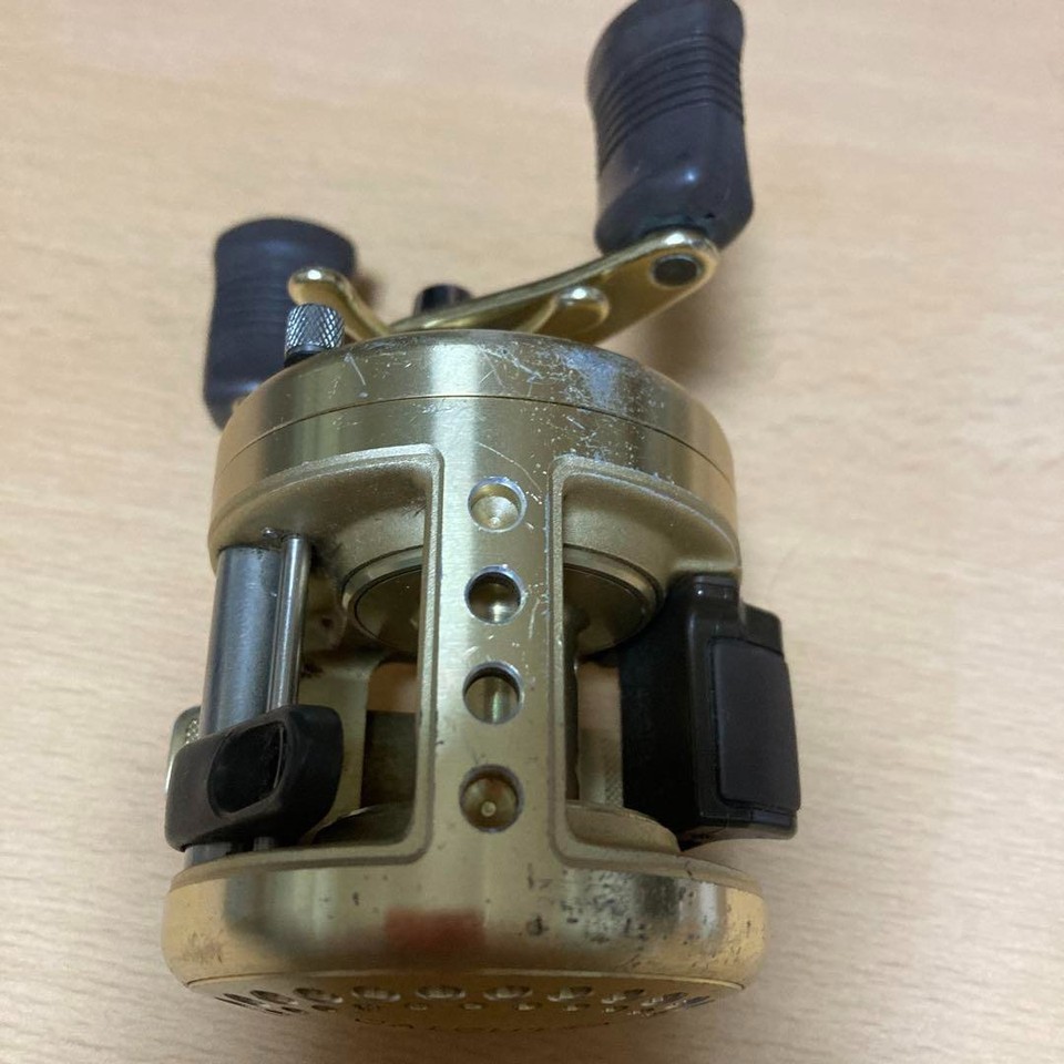 SHIMANO CALCUTTA 100 XT Gold Right-Hand-Drive Free Shipping From Japan ...