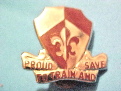 US Military Army 261st MEDICAL Battalion DUI DI Pin Clutchback Crest ...