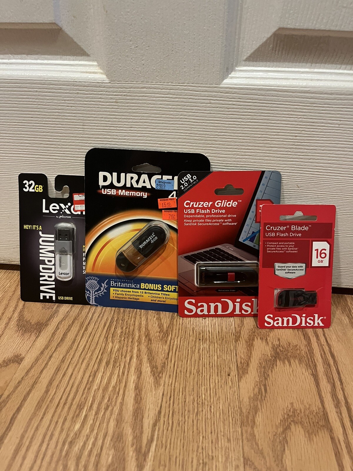 Lot of 4 USB Flash Drive Memory Sticks Sandisk Cruze Glide, Duracell ...