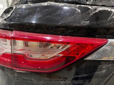 Chevrolet Traverse 2018-2021 Left Tail Light Assembly Lid Mounted ...