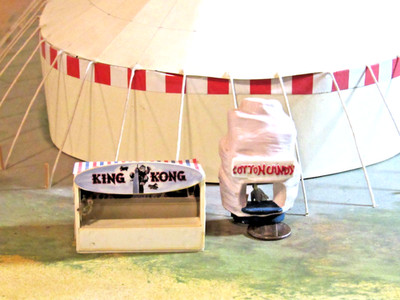 2 IHC ho COTTON CANDY & CARNIVAL GAME BOOTHS with Figure for Model ...