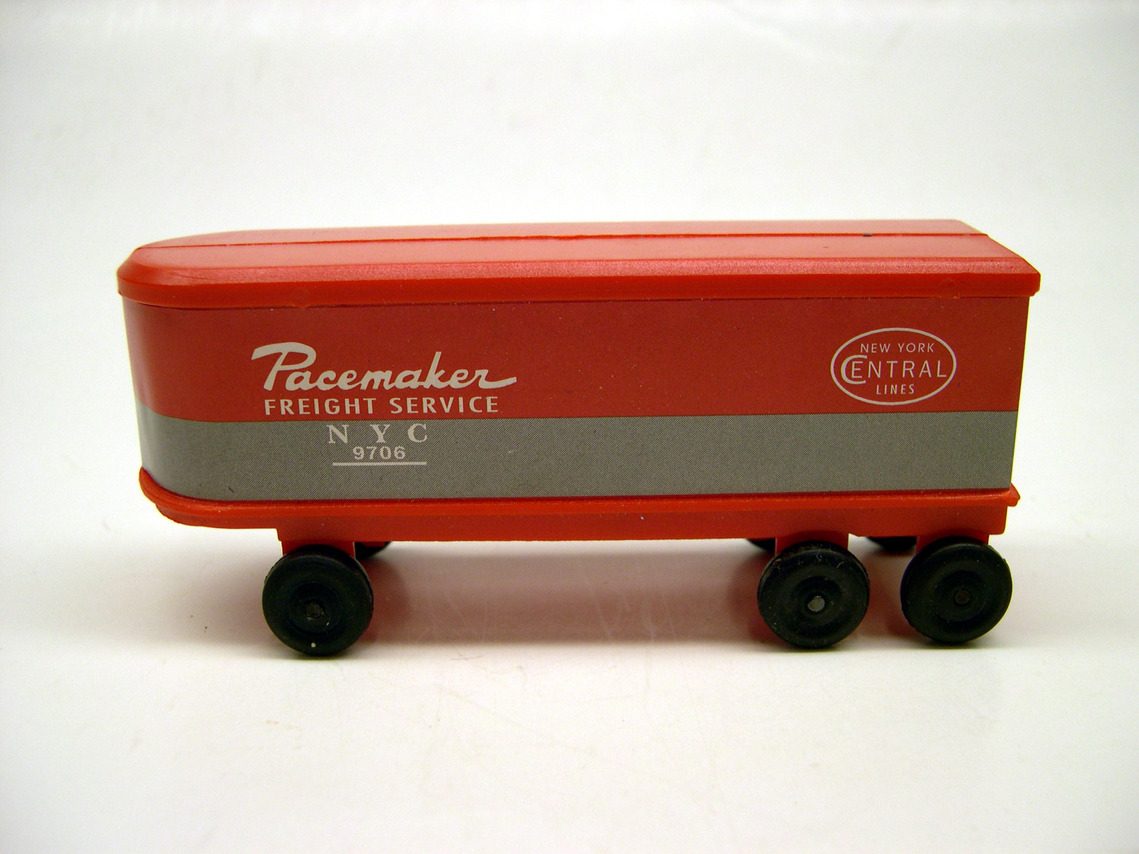 Red NYC Pacemaker Piggyback Van / Trailer for American Flyer Flatcars ...