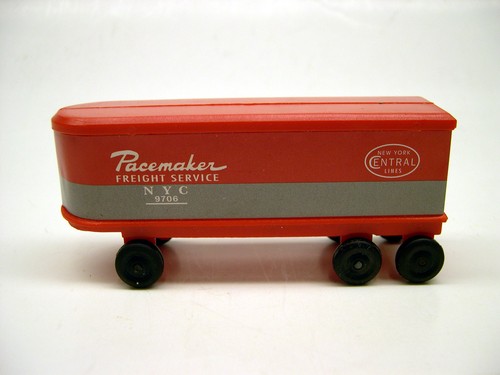 Red NYC Pacemaker Piggyback Van / Trailer for American Flyer Flatcars ...