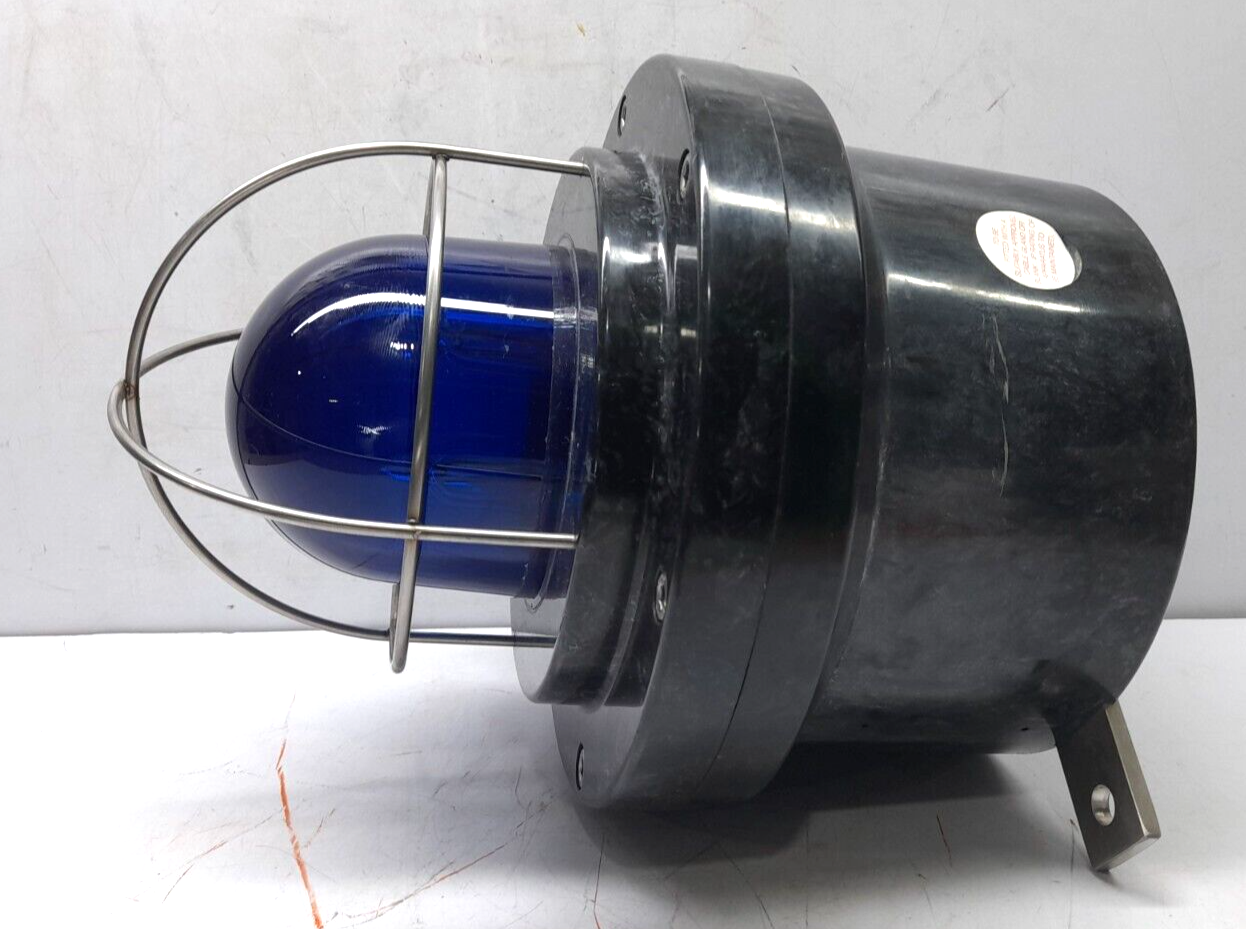 MEDC XB12 UL24006BYBNNNN Strobe Light Blue 21 Joules Xenon 240VAC 50 ...