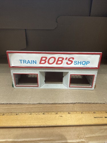 O Scale Bob's Train Shop Diorama Model Railroad Layout Missing Windows ...
