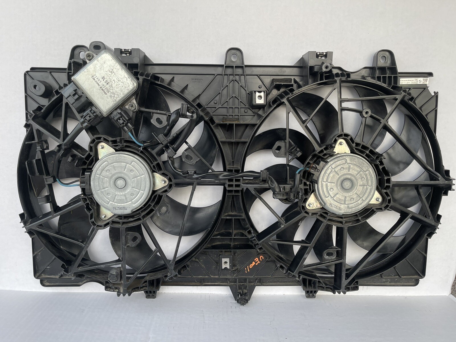 Dual Radiator and Condenser Fan 2017 Infiniti Q50 3,0 L. OEM. Assembly ...