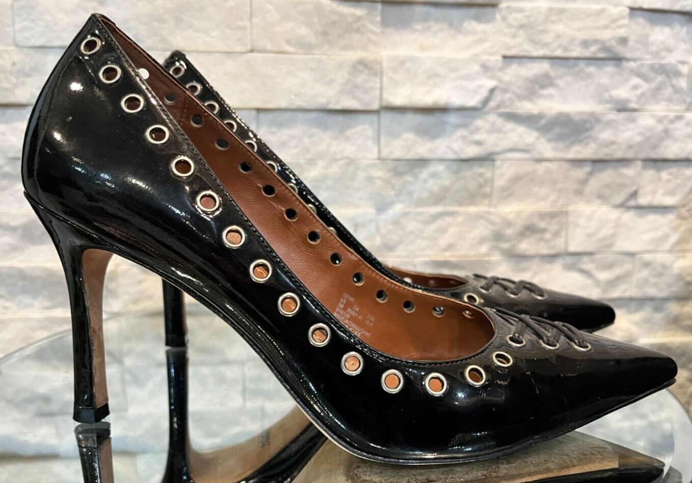 EUC Women's COACH Varick Pump Grommets & Lace Patent Leather 3.25" Heel ...