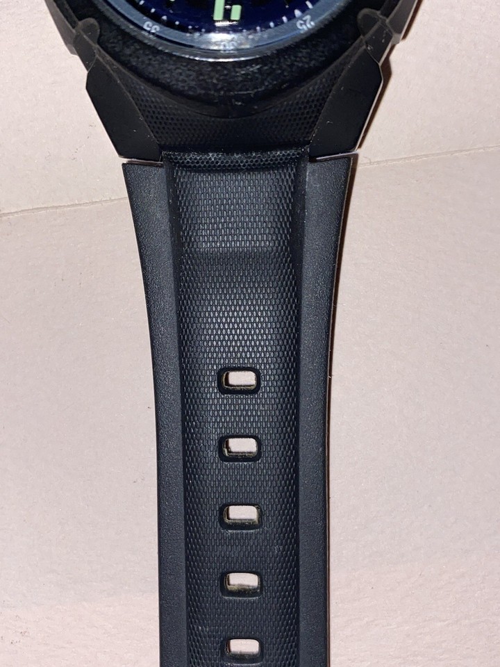 Casio HD Watch Men 39mm Black 2719 MW-600 Blue Dial 37mm 100M Date ...