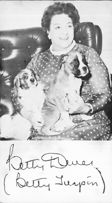 Betty Driver - Betty Williams - Coronation Street - Pre-Print Cast Card ...