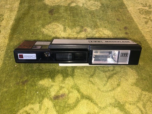 GAF 220 Vintage FILM Pocket Camera ITT Magic flash | eBay