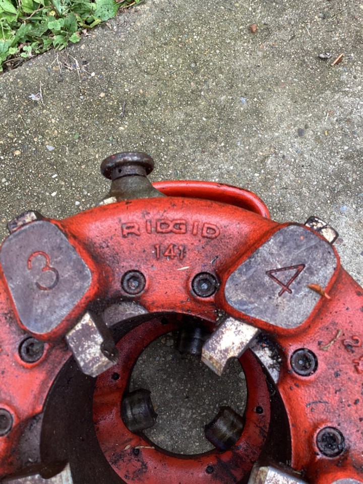 RIDGID 141 2-1/2in - 4in 36620 Receding Geared Threader - RD-RF-141 ...