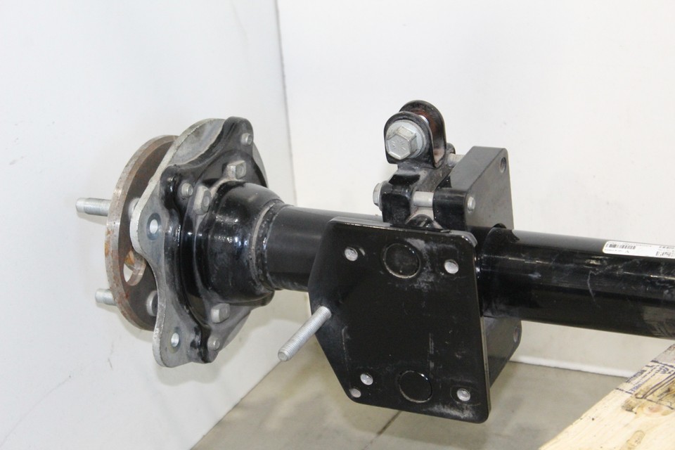 2009-2023 Harley Davidson Freewheeler Tri Glide Rear Axle End Assembly ...