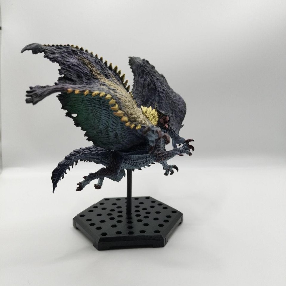 Capcom Monster Hunter Gore Magala Dragon Figure 20cm with Bonus 6 Cards ...