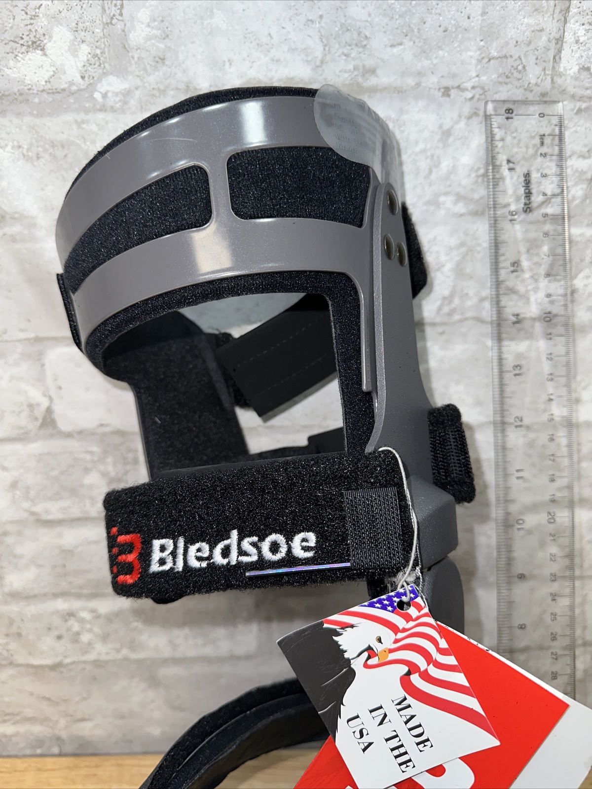 BLEDSOE KNEE BRACE THRUSTER 3 MEDIAL STANDAR XS RIGHT NEW Msrp 649 | eBay