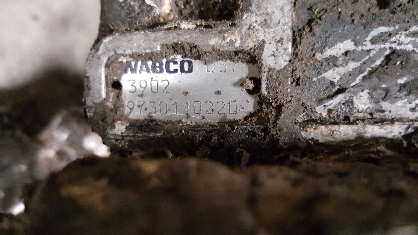 Wabco HALDEX Brake Relay Valves Assy 9730110220 4721950780 4721950790 ...
