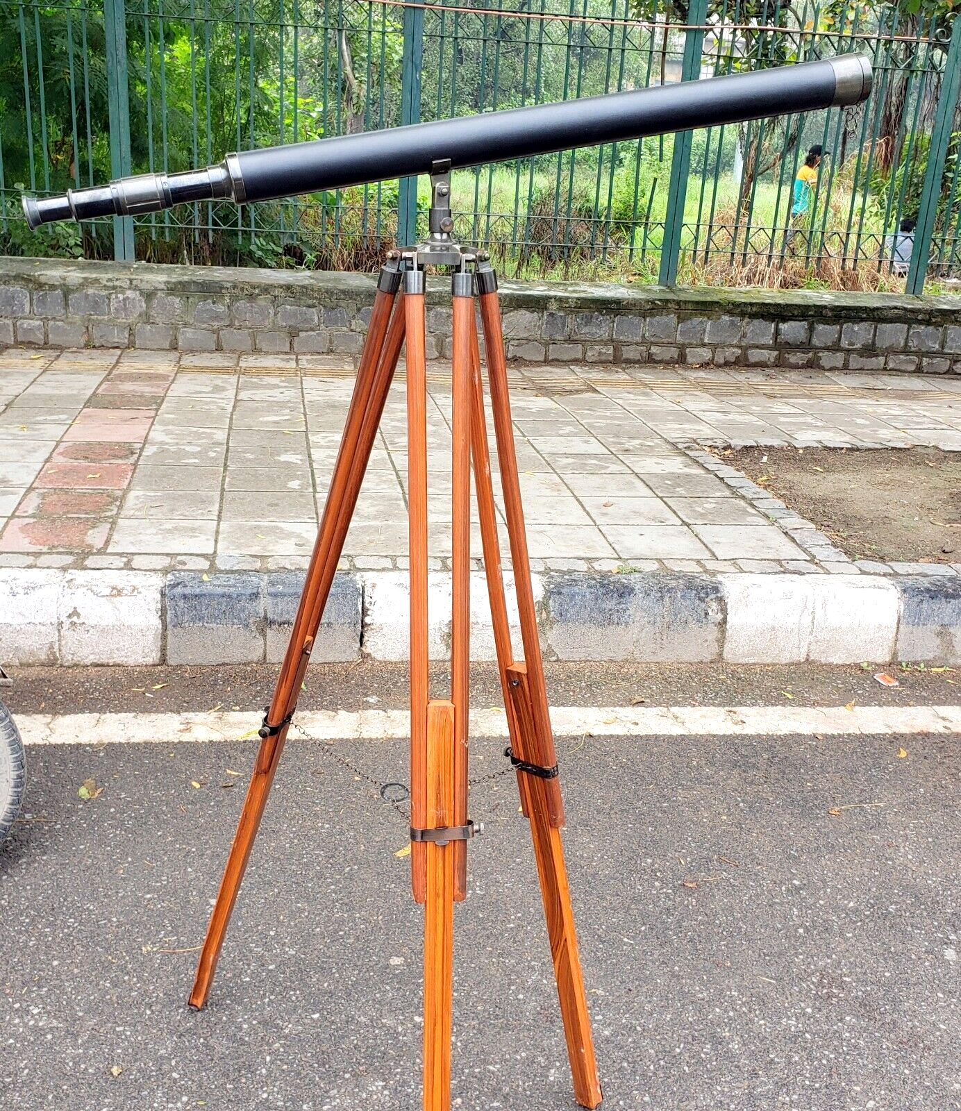 Vintage Style Brass Telescope With Adjustable Wooden Tripod Antique ...