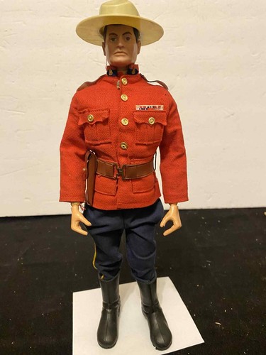 GI JOE WEARING ACTION MAN CANADIAN MOUNTIE UNIFORM VINTAGE ORIGINAL ...