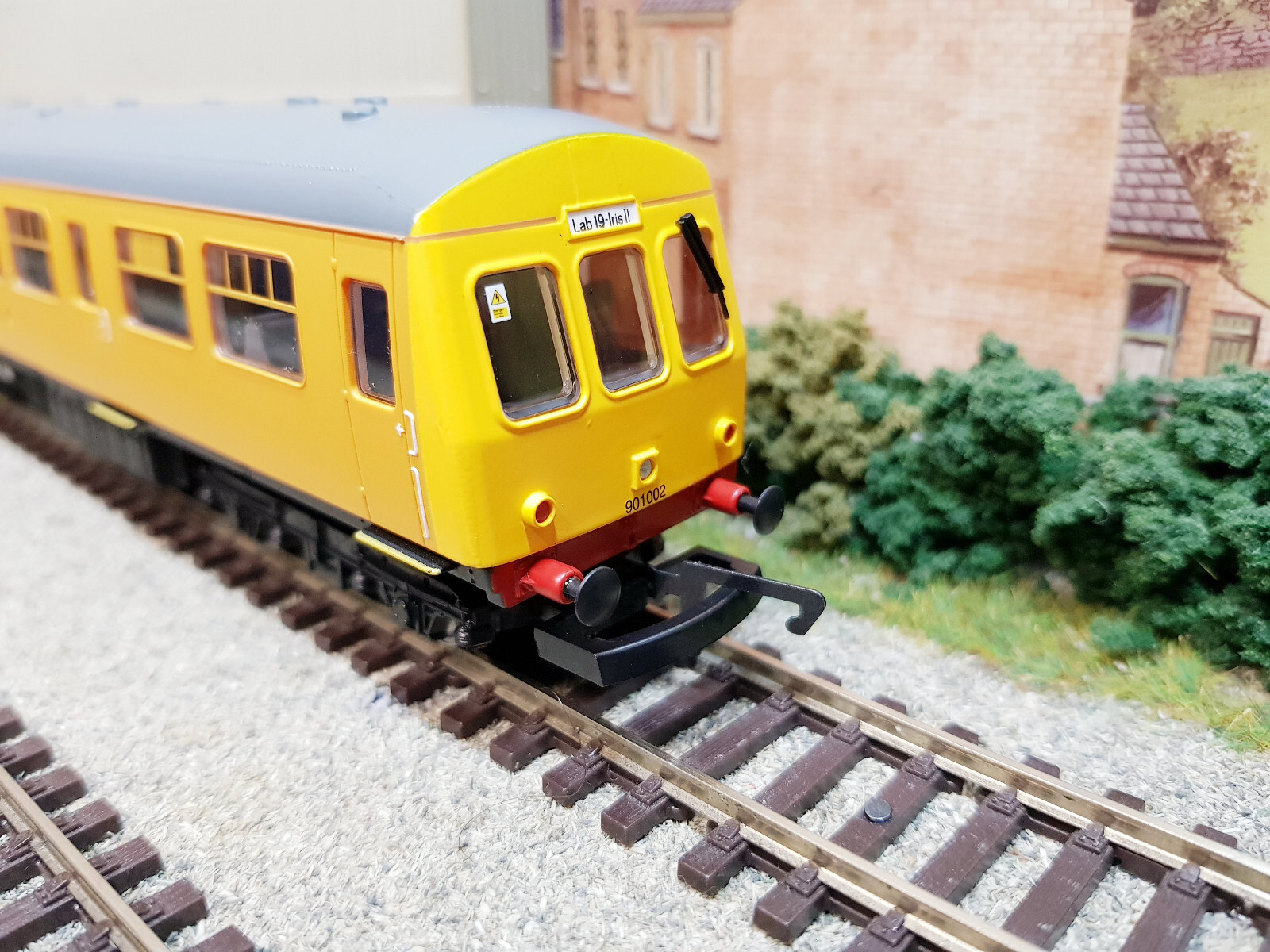 R30195 Hornby Railroad Plus Network Rail Class 960 2-Car DMU "IRIS 2 ...