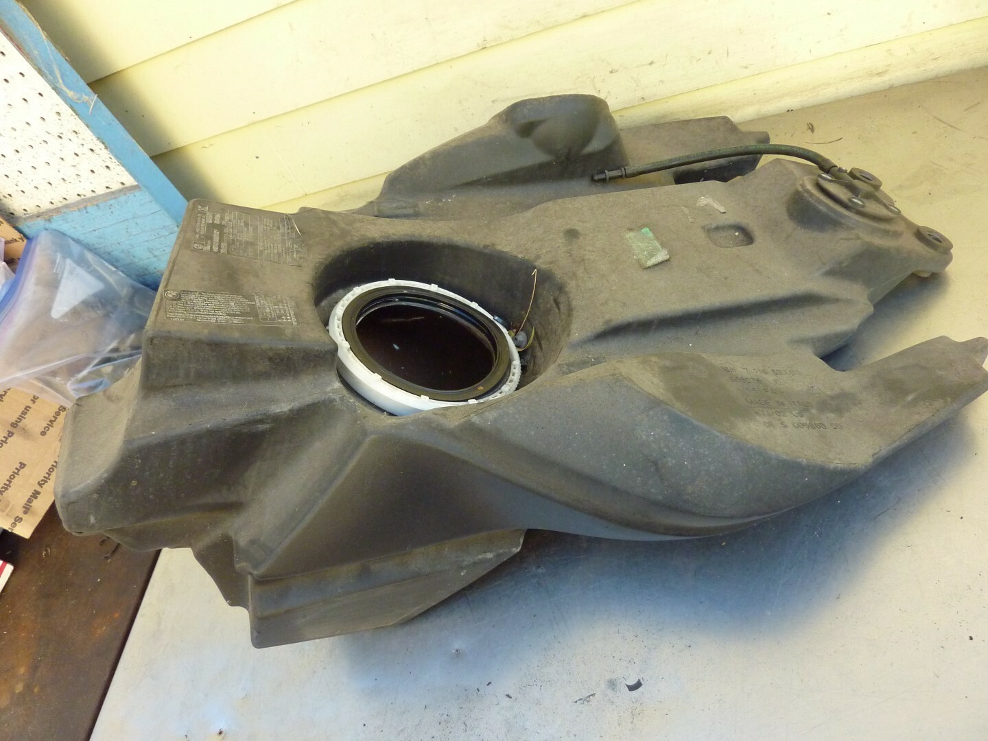 Fuel tank gas tank BMW F800R 11 09 10 11 12 13 f800 (s st )#HH14 | eBay