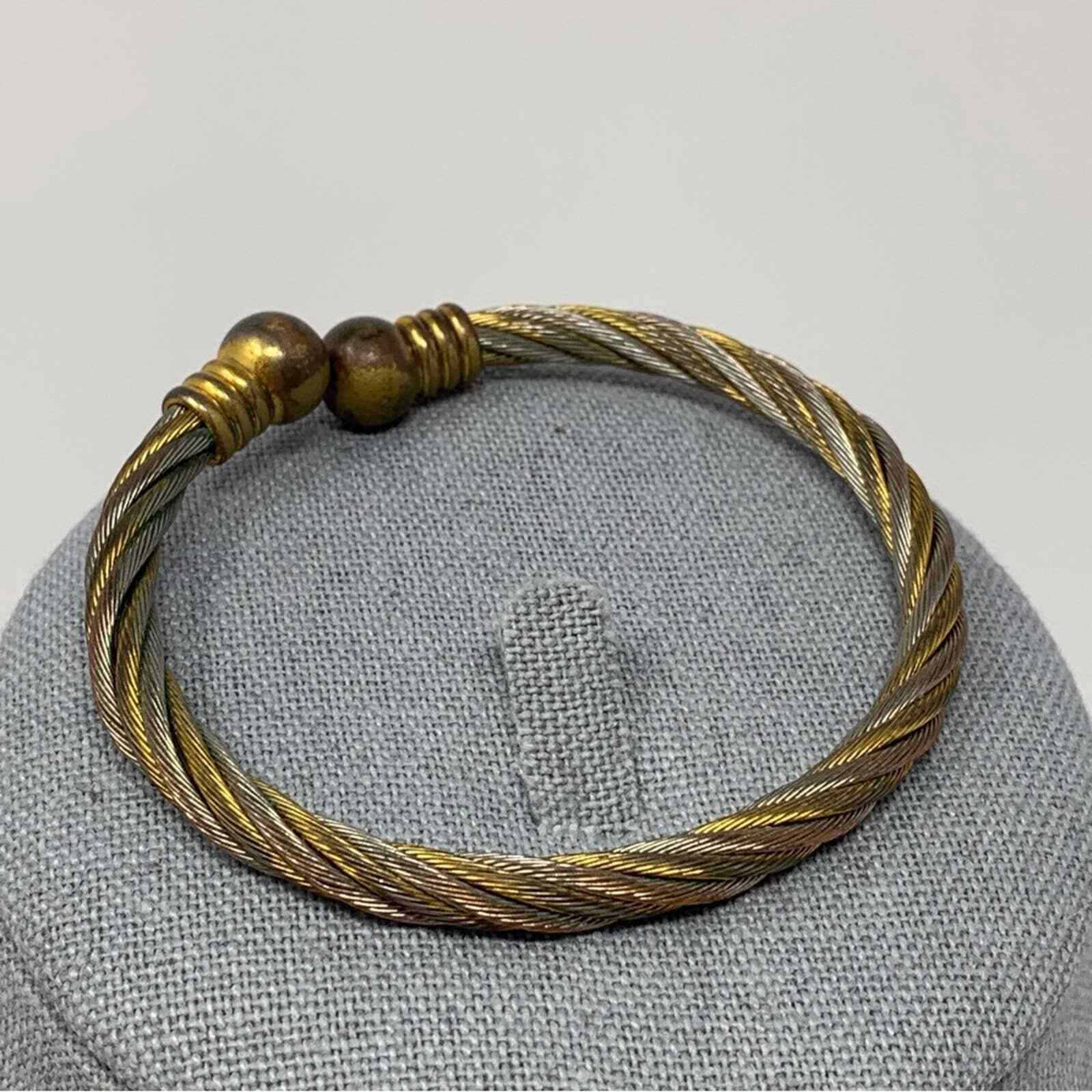 Gold Toned Rope Inspired Metal Adjustable Bracelet - Gem