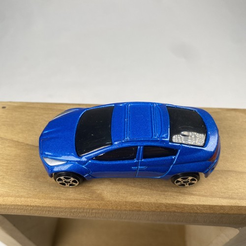 Maisto 2001 01 Pontiac Rev Concept Collectible 1/64 Scale Diecast ...