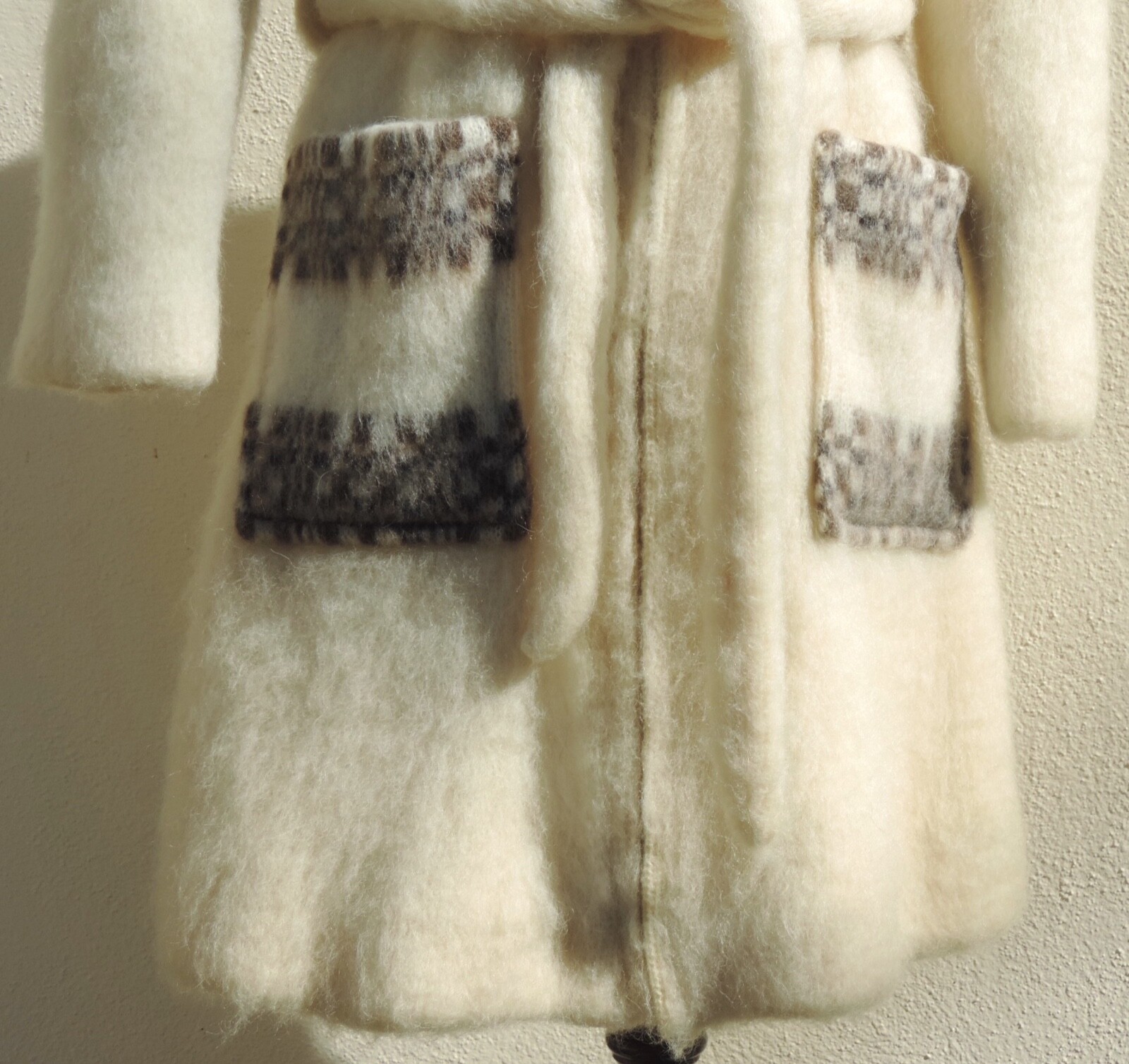 Gorgeous ICEWOOL 100% Arctic Sheep Wool Coat Made in … - Gem