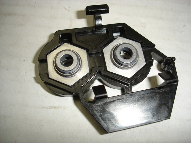 MB C-class W205 Radiator Upper Rear Right Bracket A2056260312 Genuine ...