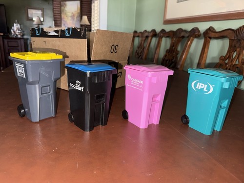 Lot Of 4 Desktop Mini Trash Bins Pencil Holders (SSI Schafer, Cascade ...